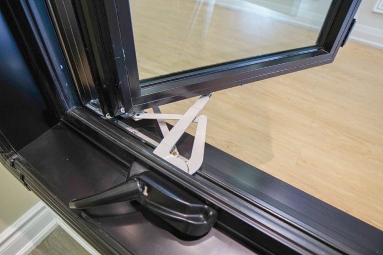 Corner Drive System for Casement Windows and Awning Windows